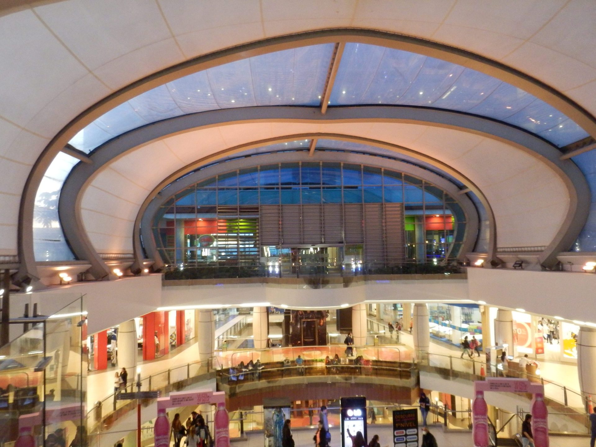 Titán Plaza: El centro comercial más grande de Colombia con ...